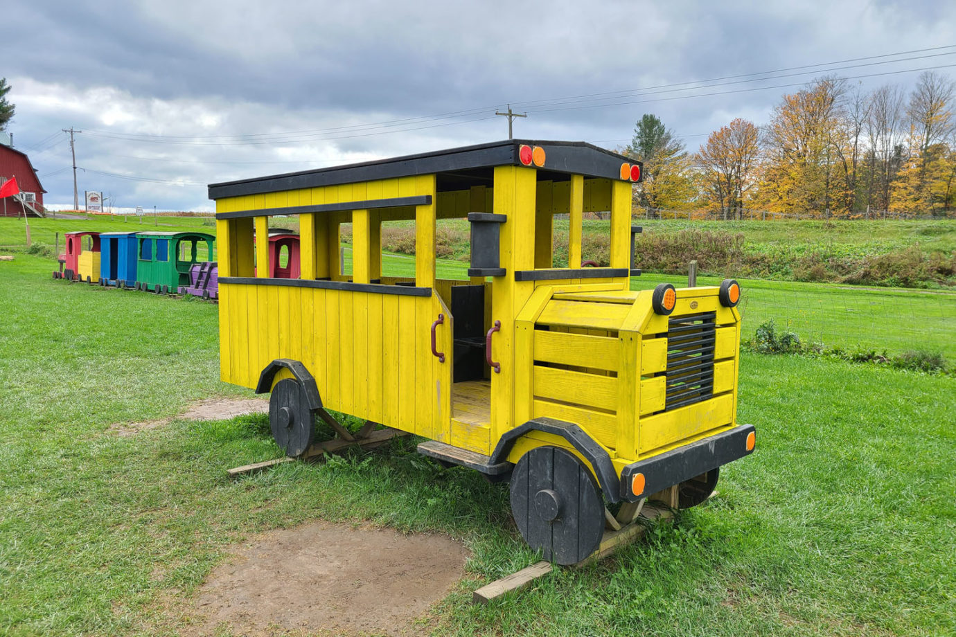Model 700 School Bus Wood Playset for Sale | Amish Direct Playsets