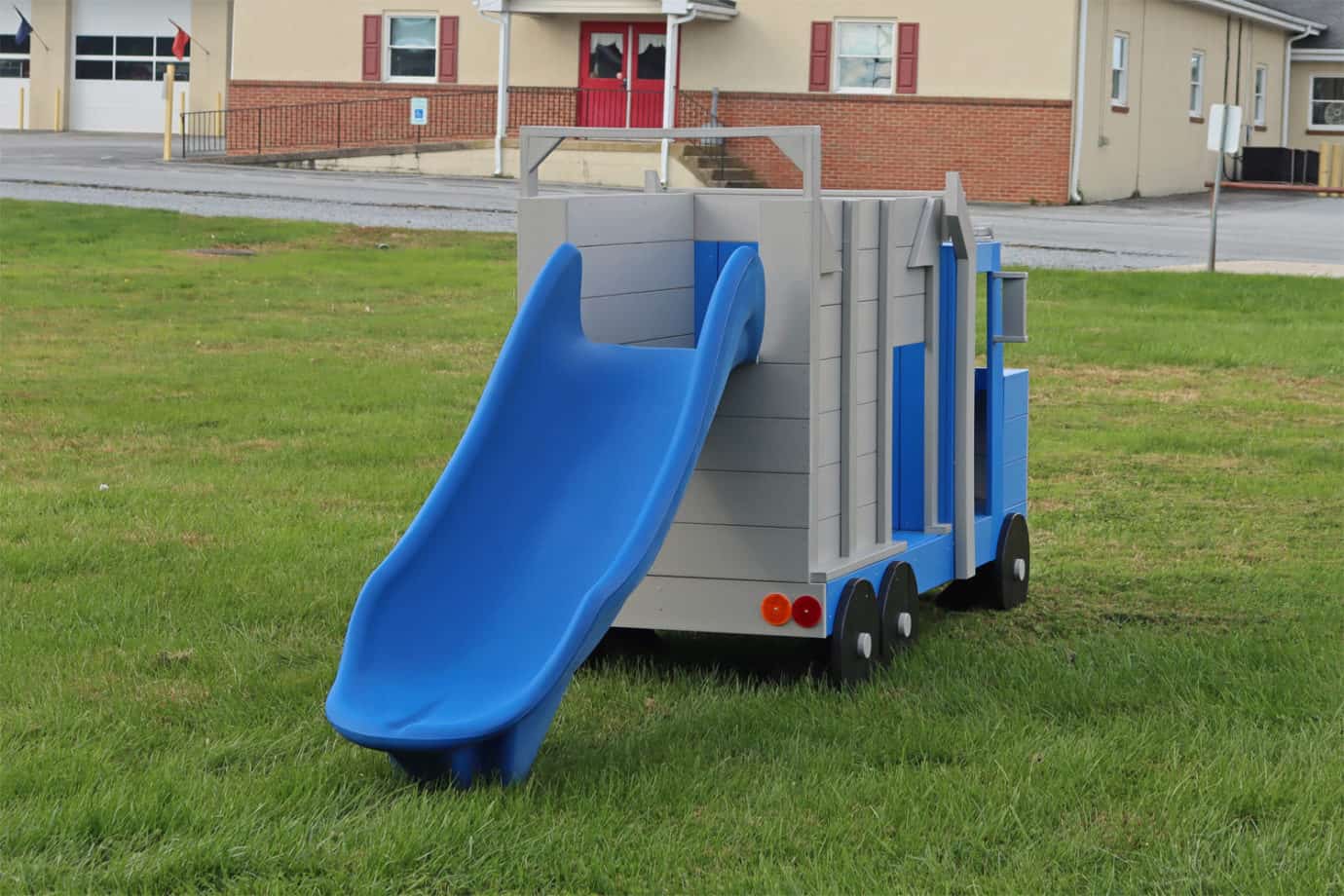 Model 3100 Mini Poly Dump Truck | Amish Direct Playsets