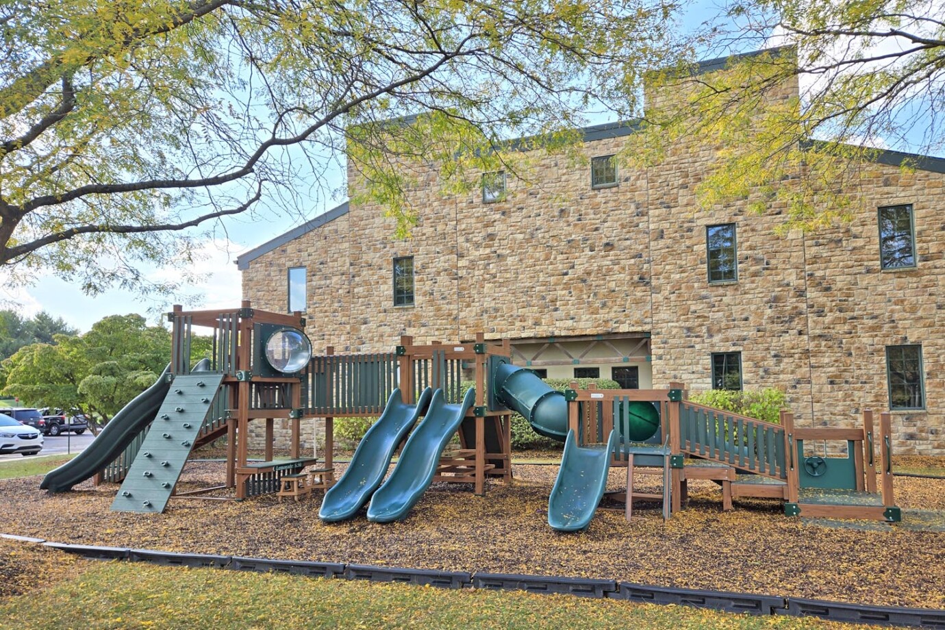 Commercial Playsets For Churches, Schools, & Community Groups - Amish ...